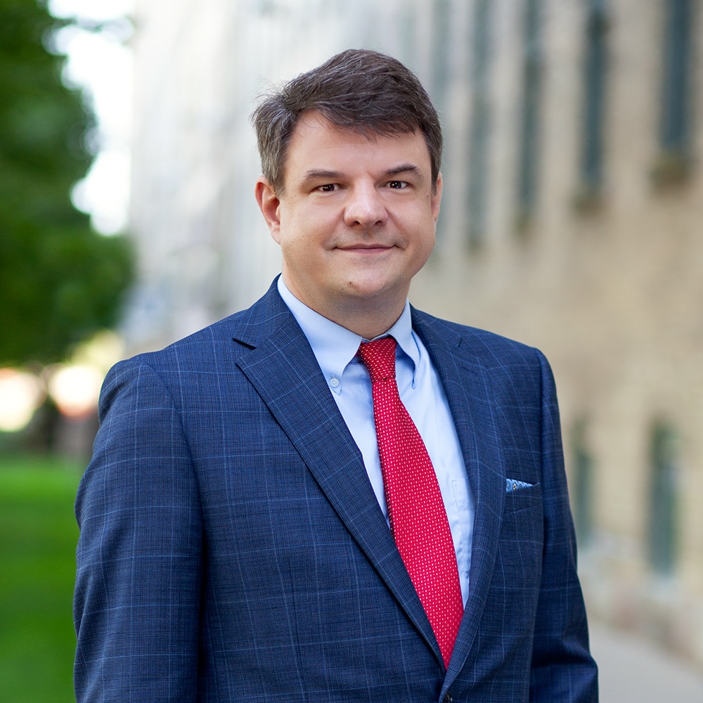 Timothy J. Figura | Mika Meyers